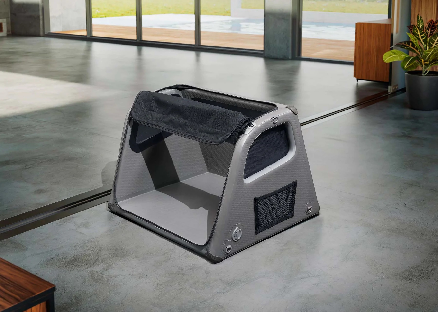 Dog Inflatable Box, Cargo, Cayenne & Macan. Porsche Centre Brighton Shop